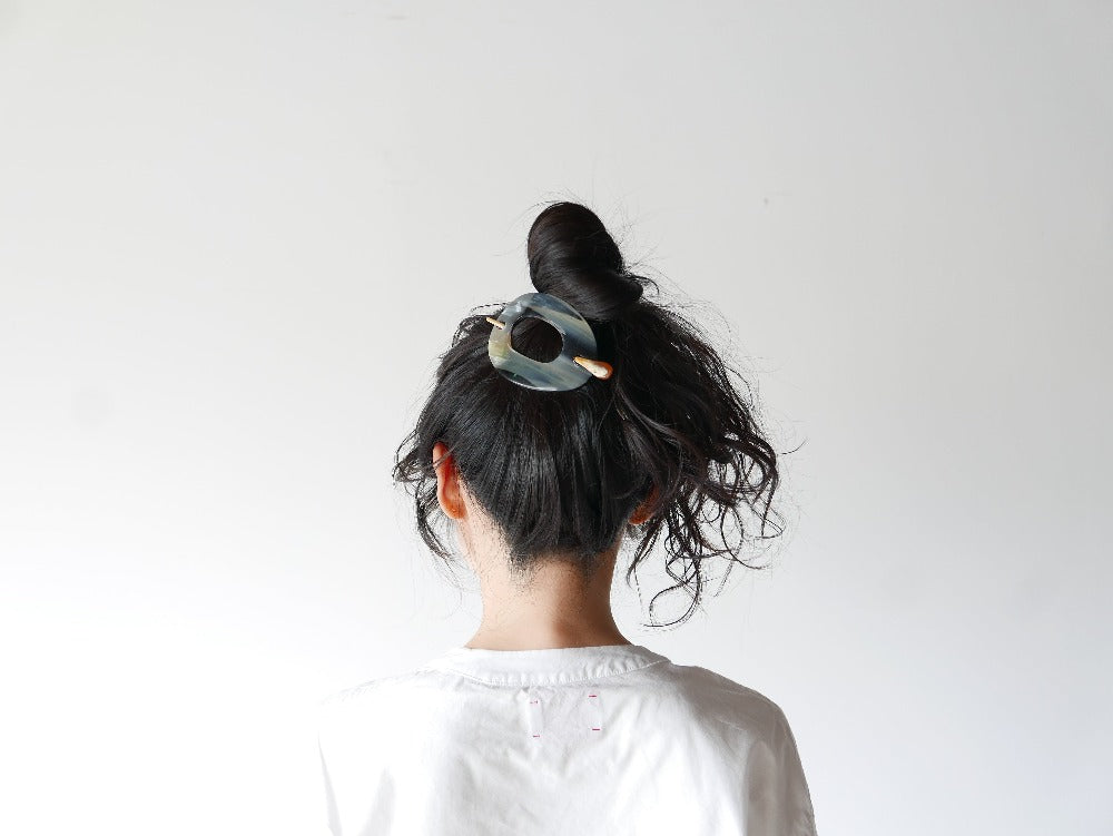 KOST KAMM｜Hair clip with stick No.9436 水牛角 マジェステ– ハナレアルタナ ONLINE STORE